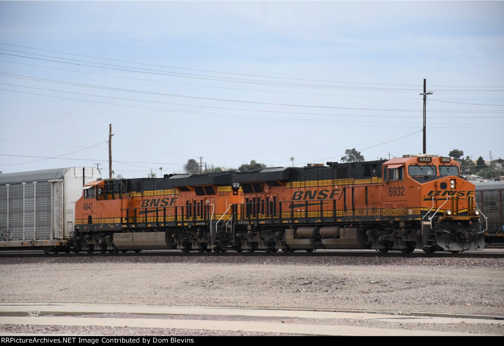 BNSF 6932